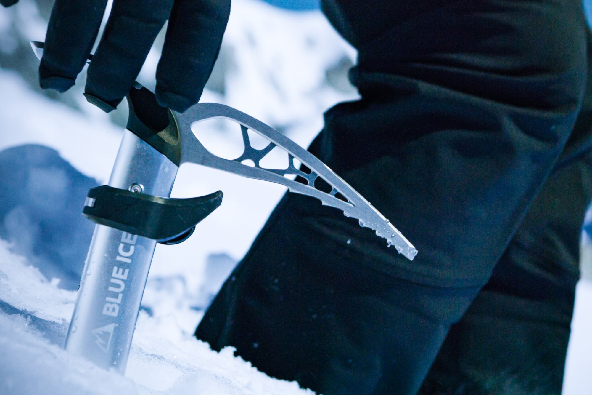 Mountaineering ice axes – Blue Ice North America